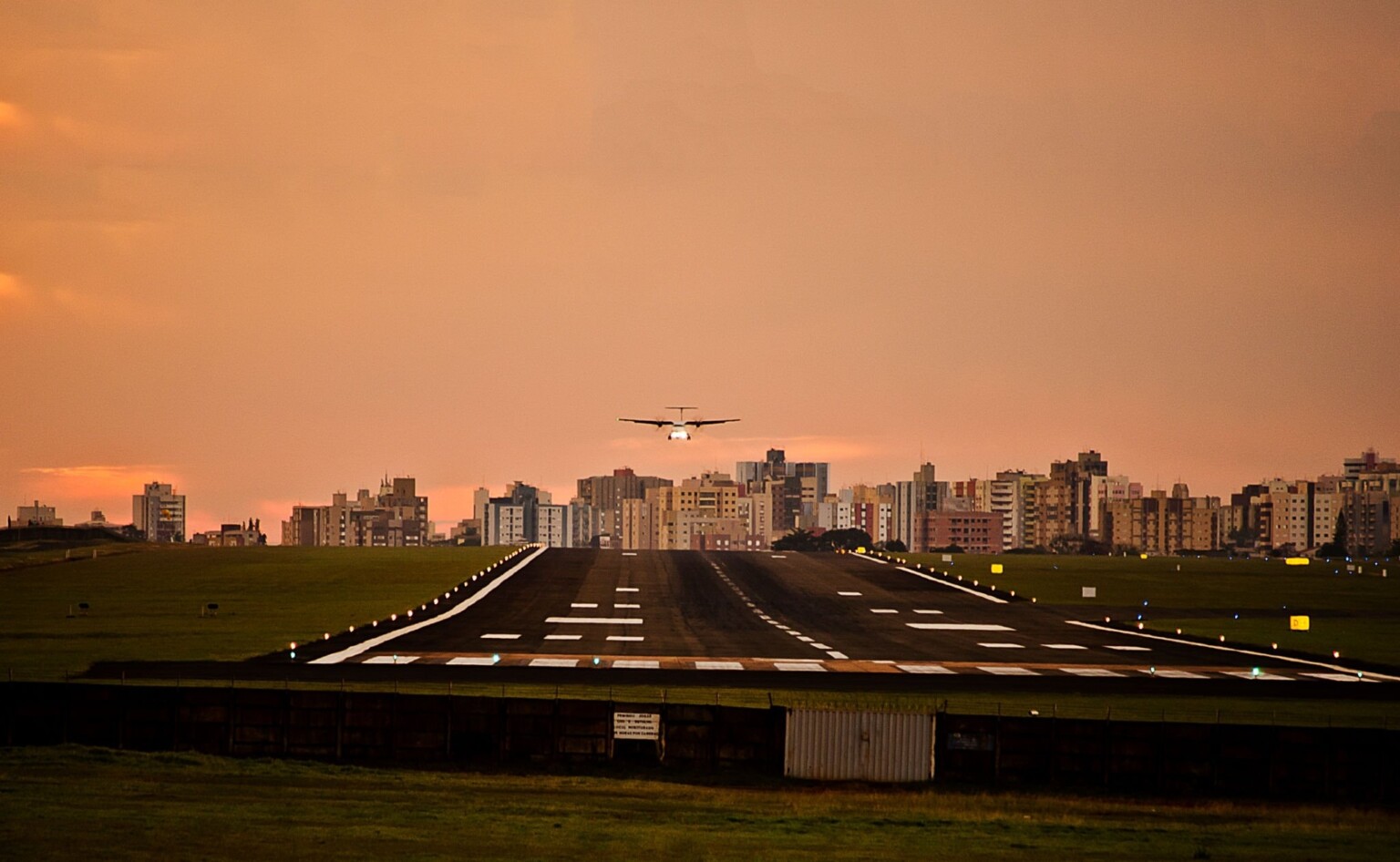 Voos para a temporada de verão: 26 rotas aéreas em estados brasileiros
