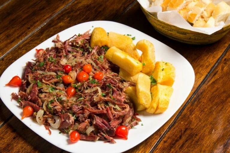 Confira quatro restaurantes nordestinos para provar a culinária típica ...